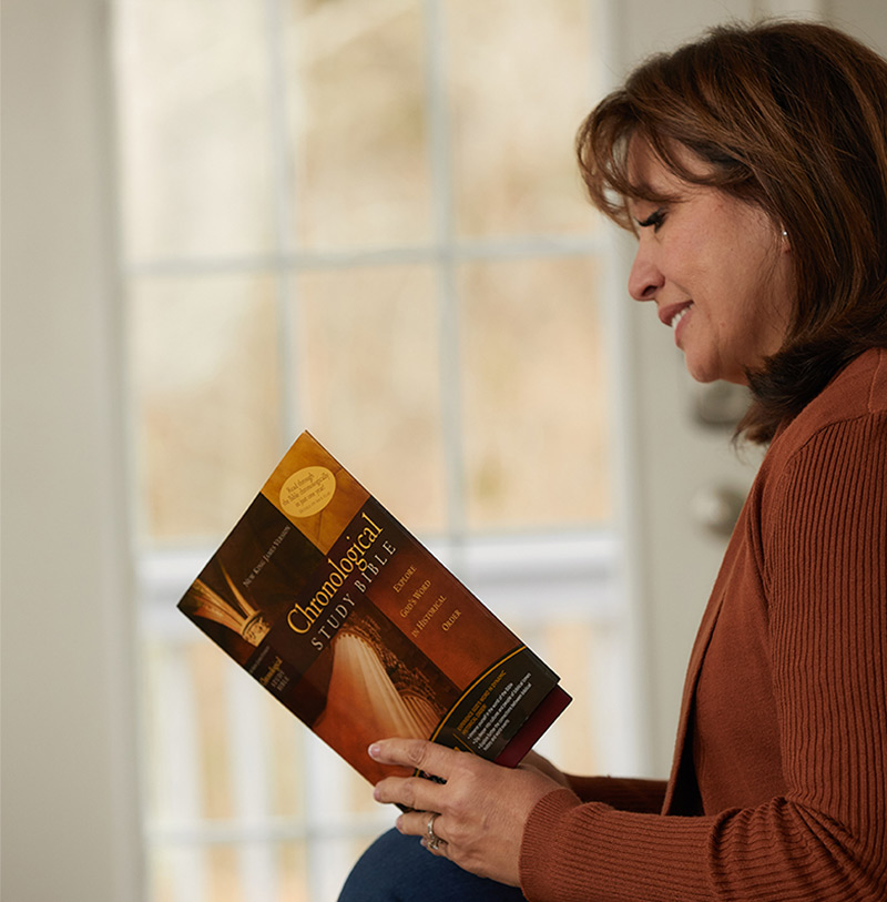 Study Bibles Archives - Thomas Nelson Bibles