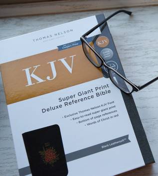 NKJV Super Giant Print Reference Bible - Thomas Nelson Bibles