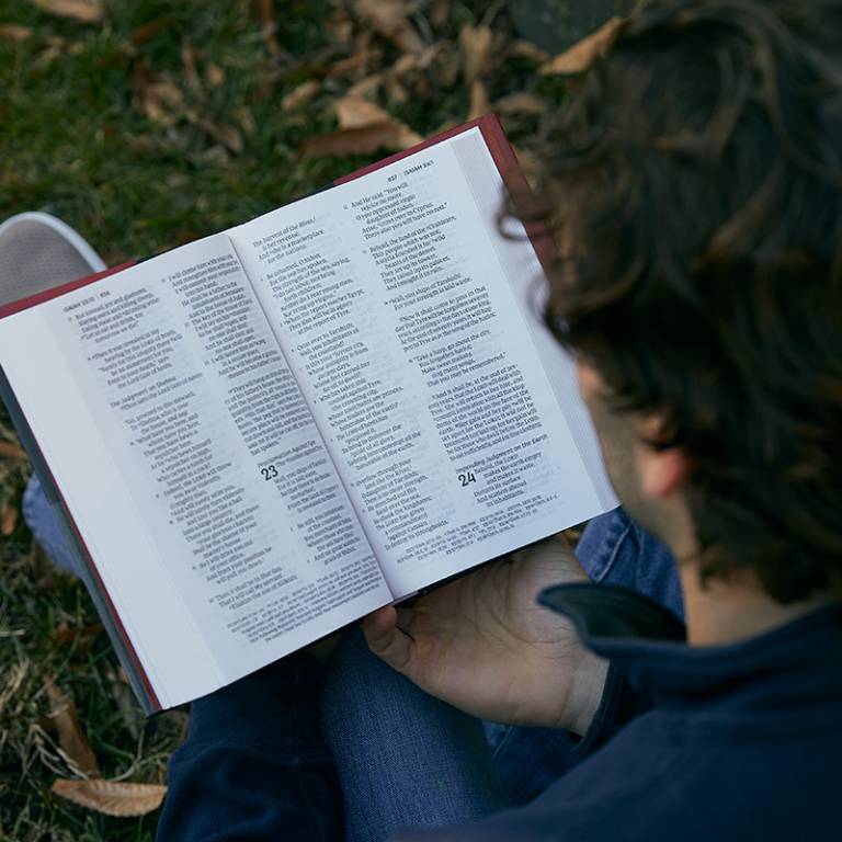 Reference Bibles NKJV - Thomas Nelson Bibles